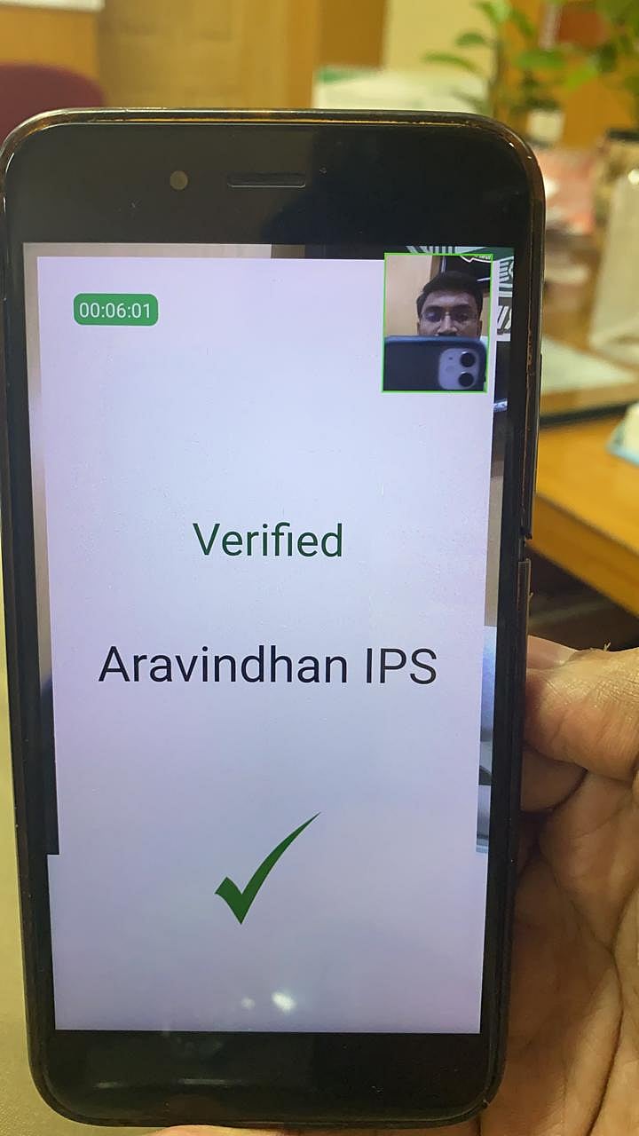 `மூச்சுவிட முடியல.. தொண்டை வலிக்கிறது!’ - தனிமைப்படுத்தப்பட்டவருக்கு Cobuddy ஆப் மூலம் உதவிய எஸ் ...