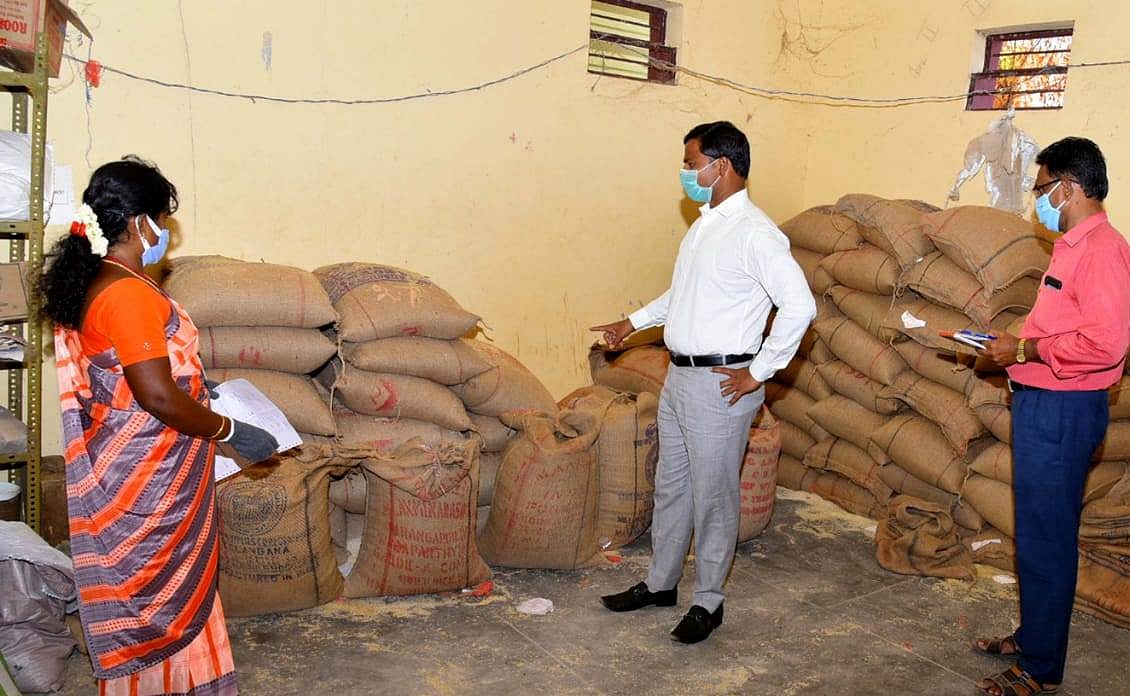 புதுச்சேரியில் `கௌரவ ரேஷன் கார்டு’ அறிமுகம் - இதன் பயன்பாடு என்ன ...