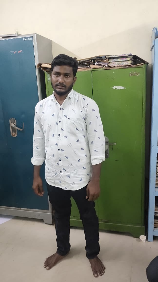 சீர்காழி: கோலம்போட வந்த ஆசிரியர் கொலை! - விஜய் ரசிகர்மன்ற மாவட்ட ...