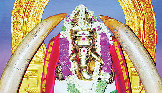 Sakthi Vikatan - 20 October 2020 - பெருமை வாய்ந்த பிள்ளையார் ...