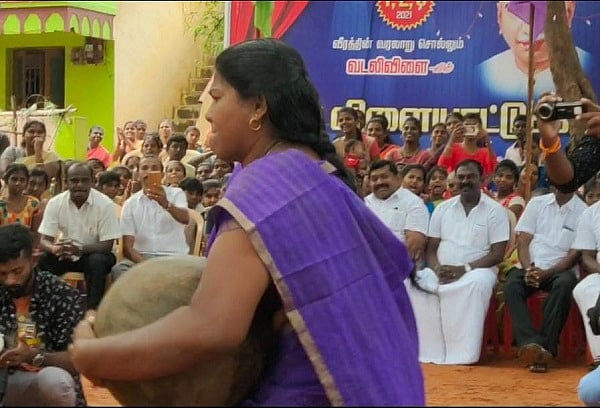 நெல்லை: `ஆட்டத்துக்கு நாங்களும் வரலாமா?' - இளவட்டக் கல் தூக்கும் ...