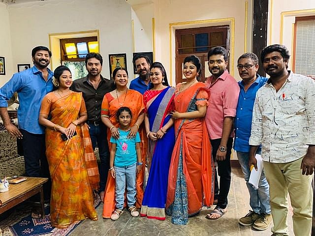 ரம்யா கிருஷ்ணன், சிநேகா, வரலட்சுமி... `சித்தி 2' சீரியலில் நடிக்கப் ...