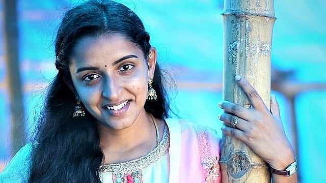 எடப்பாடி - 9,295, பத்மப்ரியா - 3 லட்சம்+ ... இது வேட்பு மனுத்தாக்கல் ...