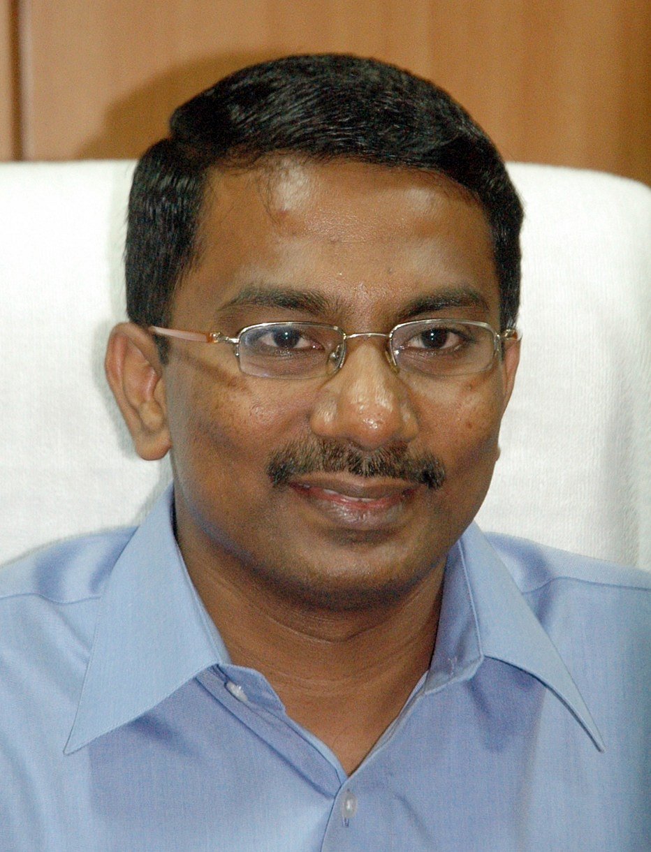 'வேலுமணியின் போராட்டம் முதல் 'கலெக்டர் உமாநாத் காலனி' வரை!'- யார் இந்த ...