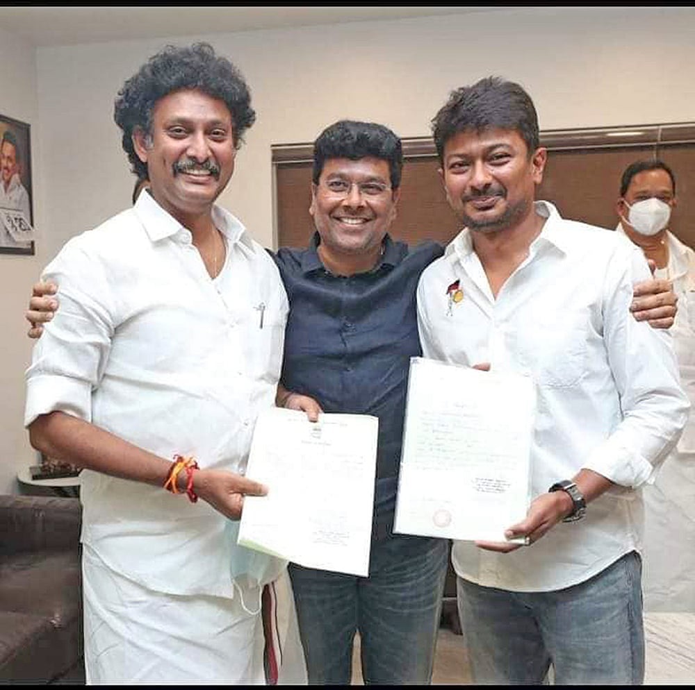 Junior Vikatan - 12 May 2021 - மாப்பிள்ளை தர்பார்! | MK Stalin son in ...