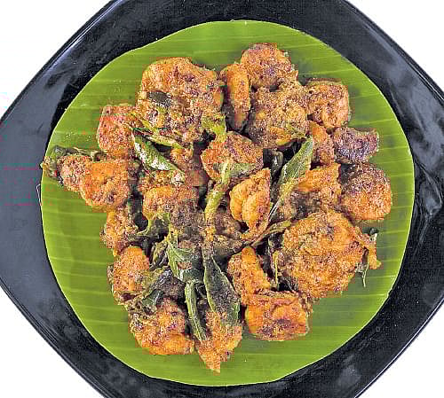 விரால் மீன் ரோஸ்ட் | இறால் மசால் | நாட்டுக்கோழி சாப்ஸ் | நண்டு மசால் ...