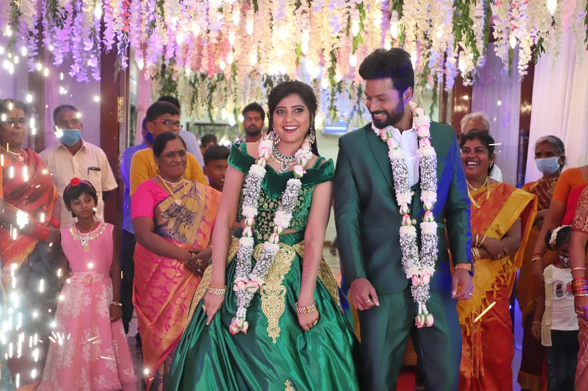 `வாத்தி கம்மிங்' டான்ஸ்; செண்டை மேள கொண்டாட்டம்; அபி நவ்யா, தீபக் ...