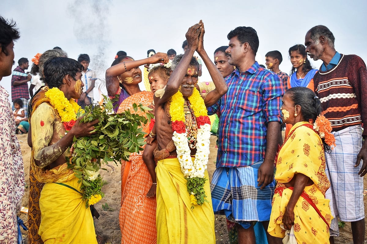 மாசி மகம் : மாமல்லபுரத்தில் கூடிய இருளர்கள்... களைகட்டிய கன்னி அம்மன் ...
