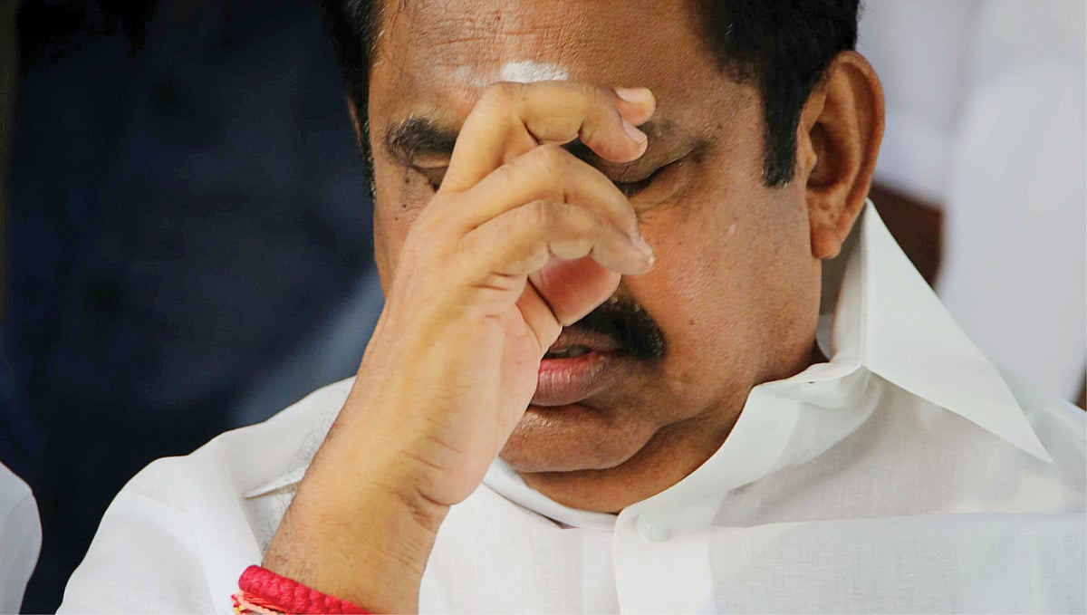 அதிமுக: சட்ட ரீதியாகப் பன்னீரிடம் எடப்பாடி தரப்பு கோட்டைவிட்டது எப்படி ...