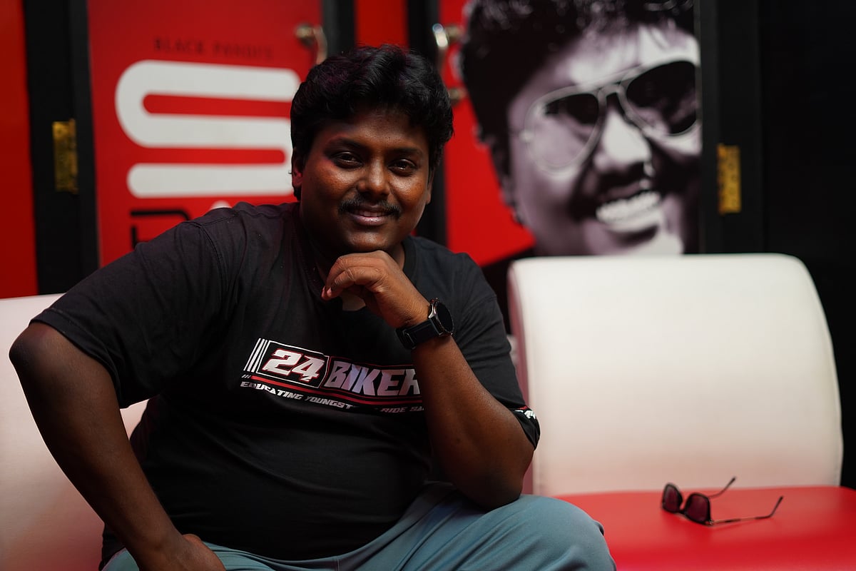 படத்தில் காமெடியன், நிஜத்தில் ஹீரோ - பிளாக் பாண்டியின் யாருமறியா ...