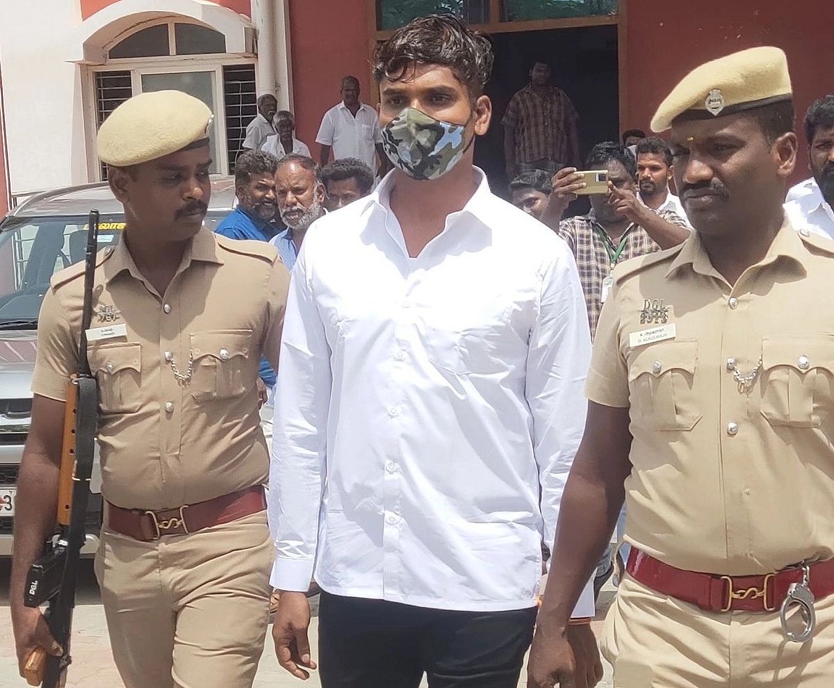 திண்டுக்கல்: பொட்டு சுரேஷ் கொலை வழக்கில் தொடர்புடையவர் நீதிமன்றத்தில் ...