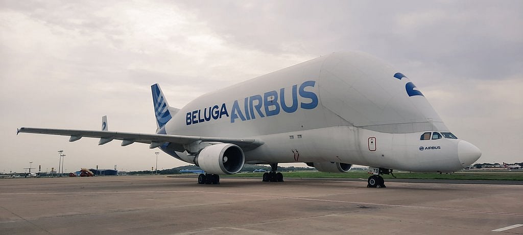 Airbus Beluga: விமானத்தையே தூக்கிச் செல்லும் விமானம் - முதன்முறையாகச் ...