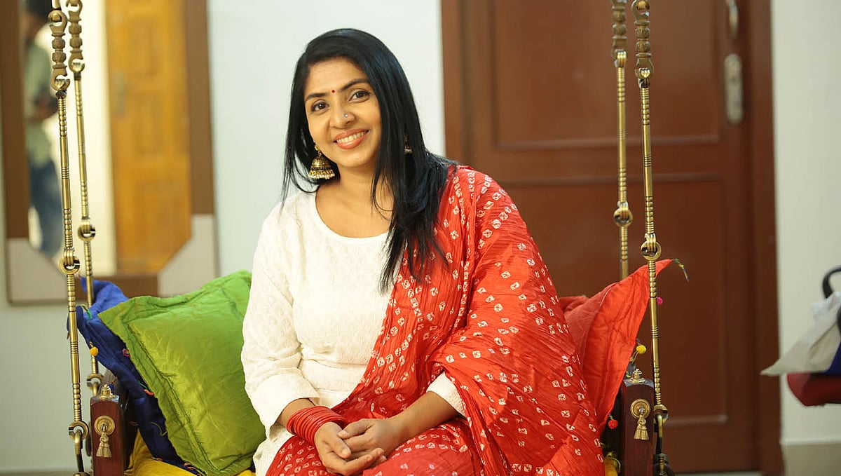 Aval Vikatan - 13 September 2022 - “நீங்க பெஸ்ட் அம்மாங்கிறதை யாருக்கும் நிரூபிக்க வேண்டியதில்லை ...