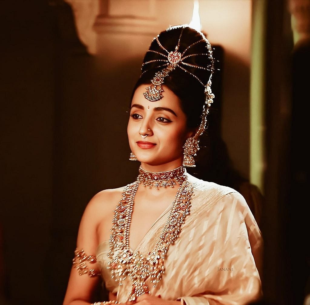 பொன்னியின் செல்வன் அறிமுகம்-3: த்ரிஷா நடித்திருக்கும் குந்தவை ...