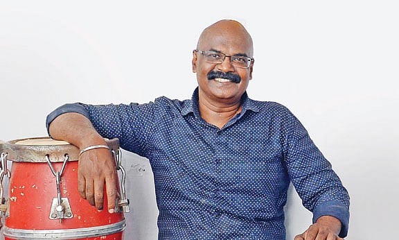Diwali Malar - 31 October 2022 - “கடவுள் கொடுத்திருக்கும் பென்சில் ...