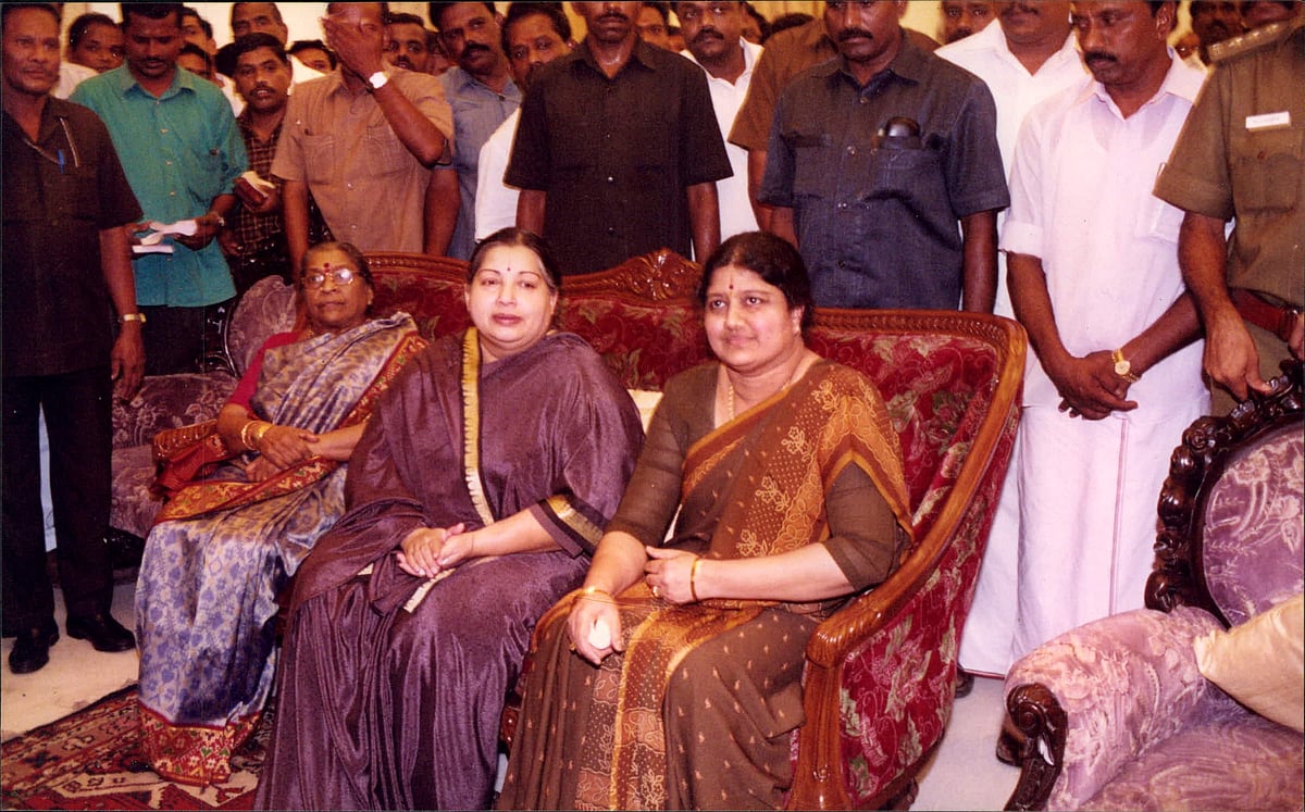 how sasikala became bestie of jayalalithaa