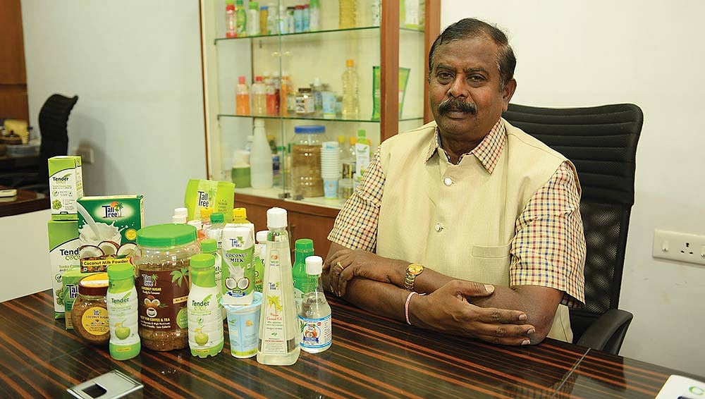 Nanayam Vikatan - 11 December 2022 - கண்டம் கடந்து அசத்தும் பொள்ளாச்சி ...