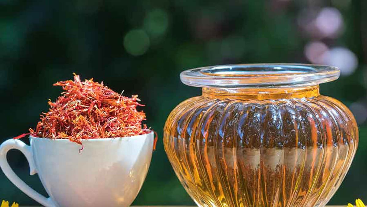 Doctor Vikatan: குங்குமாதி தைலம் கலந்த க்ரீம், சரும நிறத்தைக் கூட்டுமா ...