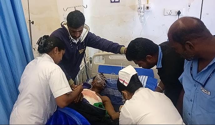 நீலகிரி: குடிநீர்க் குழாயைத் திறக்கச் சென்றபோது சோகம் - காட்டுமாடு ...