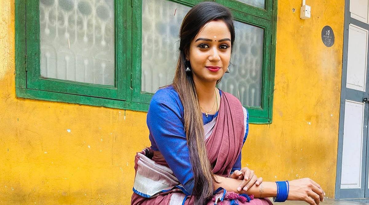 "ஏன் மாத்துனீங்கன்னு கேட்டா, கம்யூனிகேஷன் பிரச்னைன்னு சொல்றாங்க ...