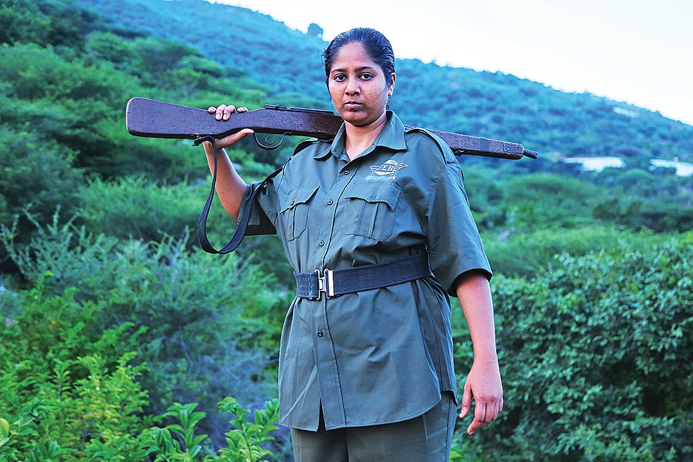 Ananda Vikatan - 03 May 2023 - “அப்பாவைக் கொண்டாடுறதை தப்பு சொல்ல ...