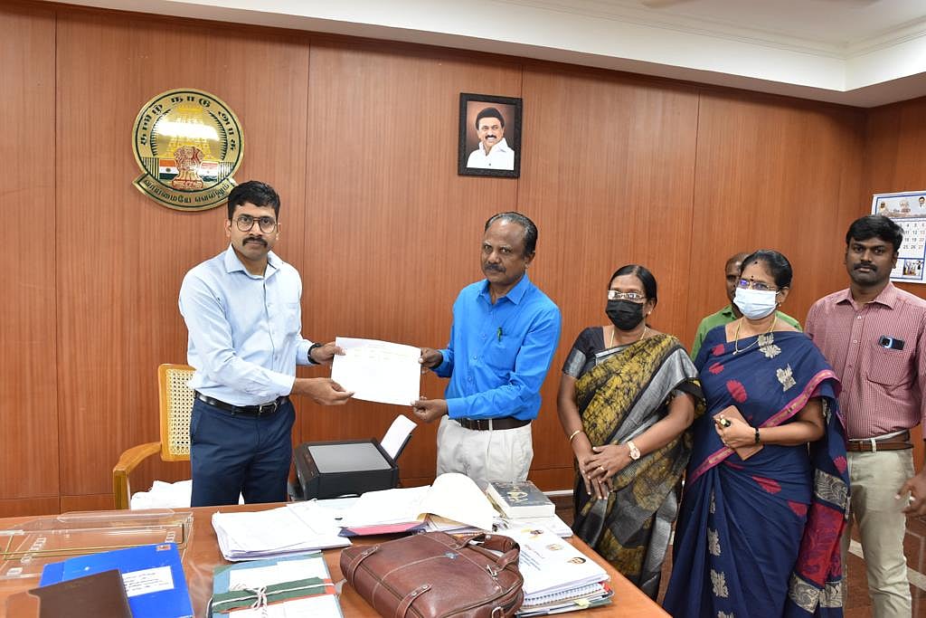 ப்ளஸ் 2 தேர்வு: அரசுப் பள்ளிகள் அளவில் மாநிலத்தில் முதலிடம் - அசத்திய ...