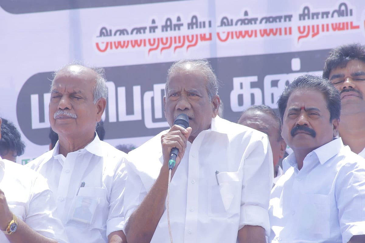 ”குற்றவாளிகளைக் காப்பாற்றுவது திமுக அரசின் கடமையாக இருக்கிறது ...