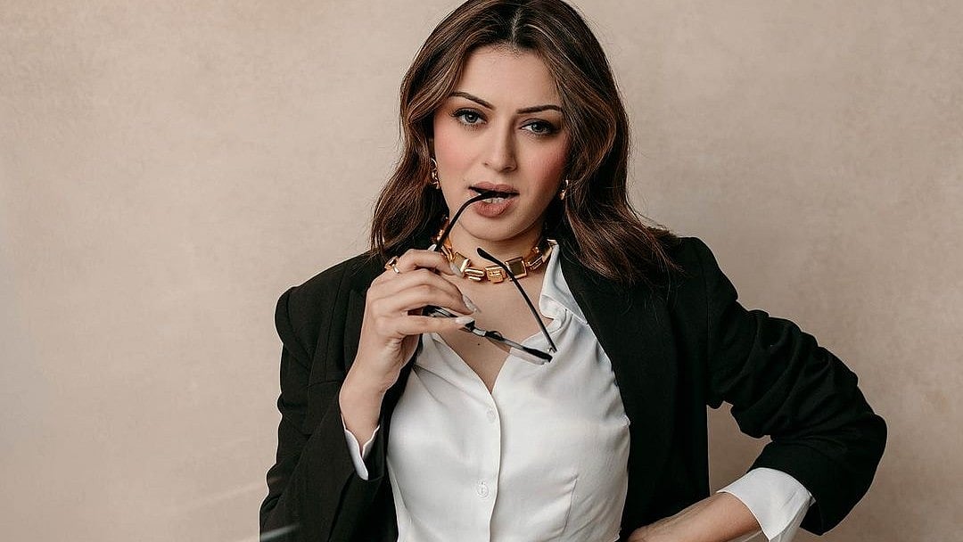 Hansika Motwani: `குளு குளு வெண்பனி போல'- ஹன்சிகா மோத்வானியின் ...