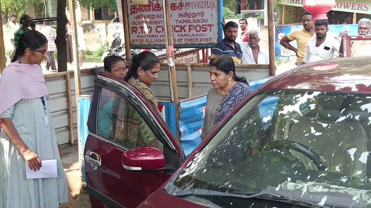 `செக் வைத்த செக்போஸ்ட் பணி’ - ரூ.2.76 லட்சம் பணத்துடன் விஜிலென்ஸில் ...