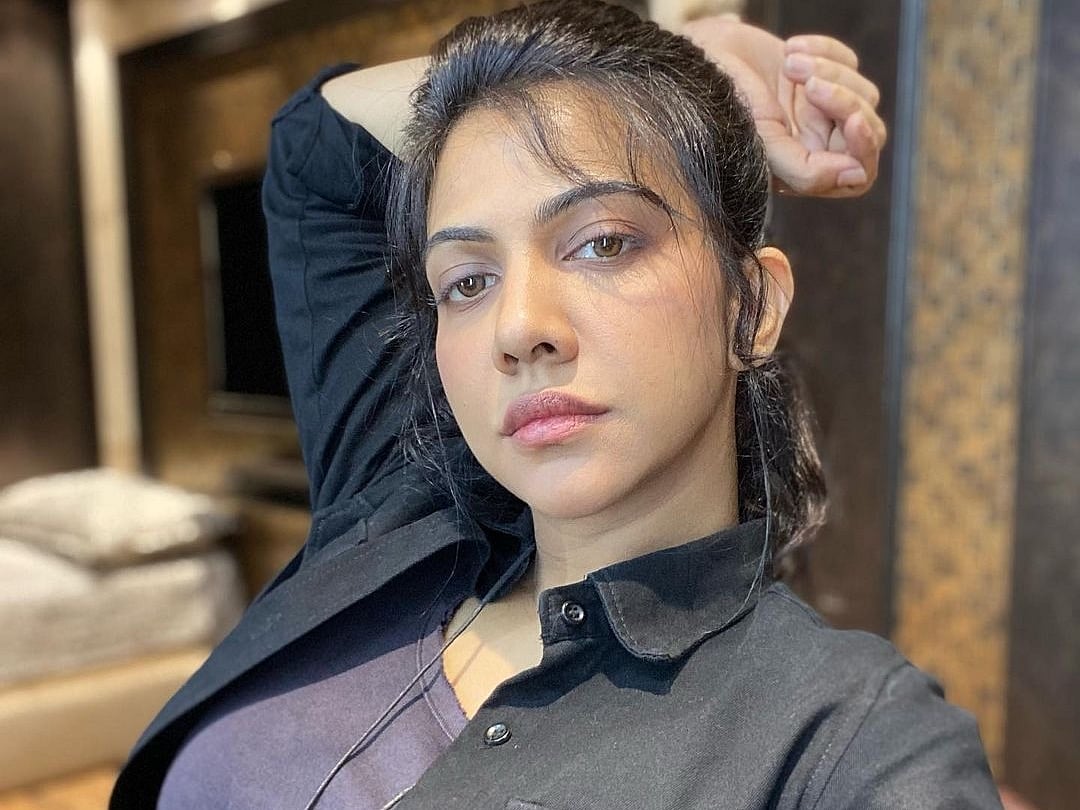 Madonna Sebastian: `எலிசா தாஸ் @ லியோ செட்!' மடோனா செபாஸ்டியன் போட்டோ ...