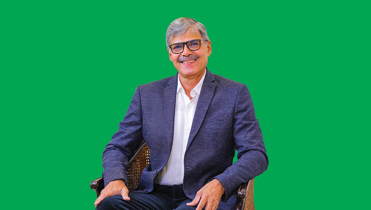 Ananda Vikatan - 27 December 2023 - “வீரப்பன் காட்டுக்கு வெளியே வராமல் ...