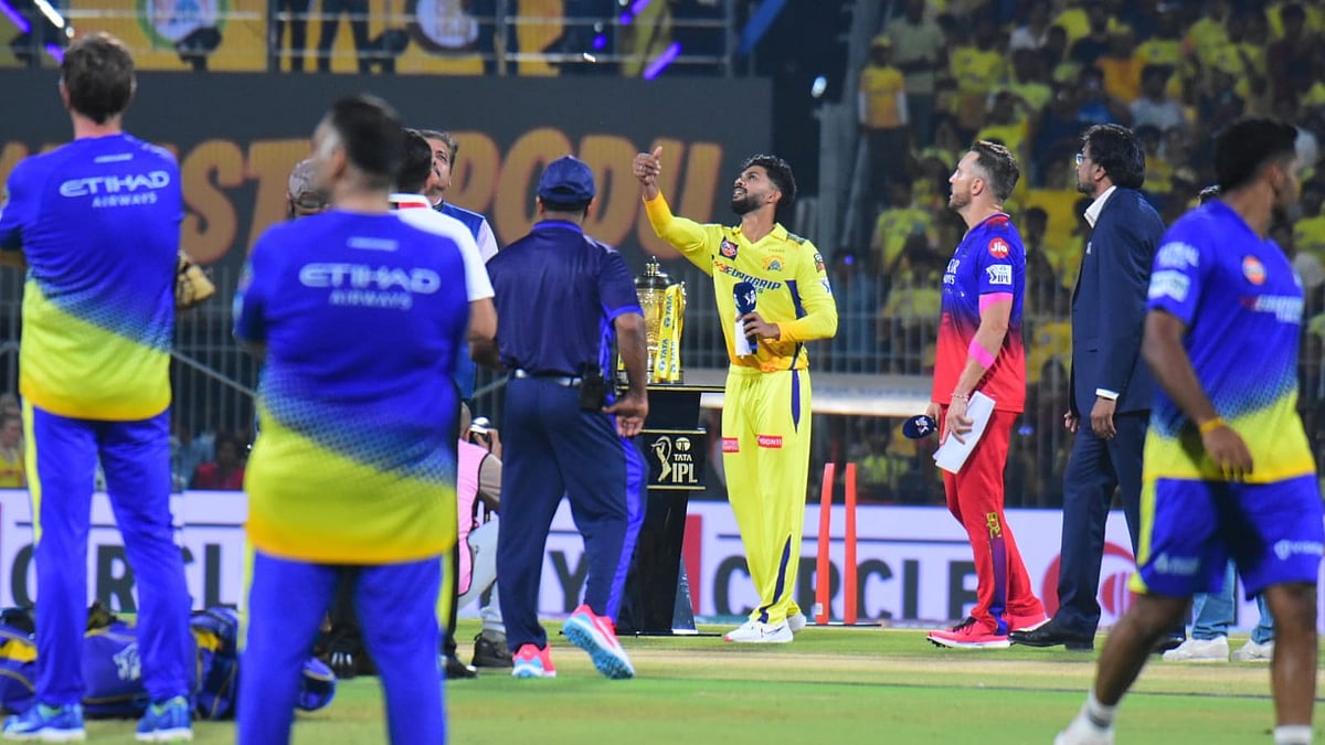 CSK vs RCB: "தோனி இடத்தை என்னால நிரப்ப முடியாது. ஆனா..." - டாஸில் ...