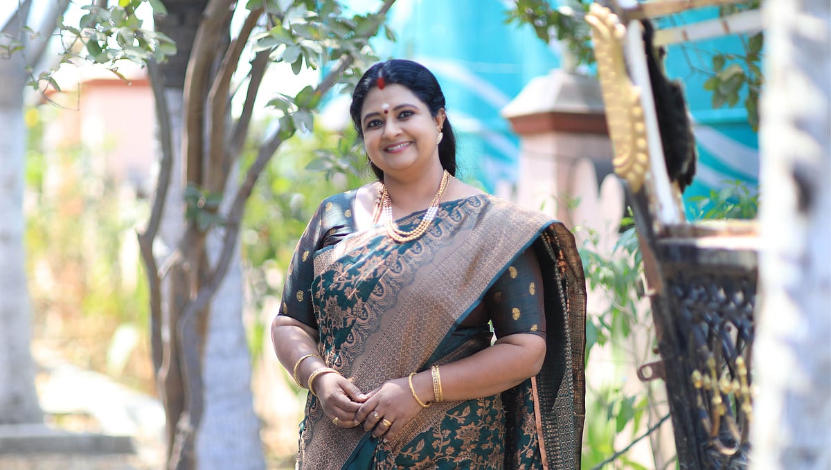 Ananda Vikatan - 10 April 2024 - “ஆசிட் அடிப்பேன்னு மிரட்டியிருக்காங்க ...