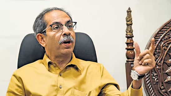 செல்வாக்கை நிரூபித்த தாக்கரே; தாய்வீடு திரும்பும் முடிவில் ஷிண்டே எம் ...