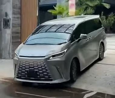 Vijay: `ரோல்ஸ்ராய்ஸ் போயாச்சு; புது கார் வந்தாச்சு!'- ஹர்திக் ...